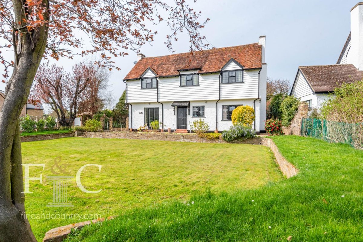 Hoe Lane, Nazeing - Shepherds Property Sales & Lettings